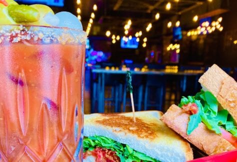 Pinheads Bowling – Bowling · Arcade · Food · Fun